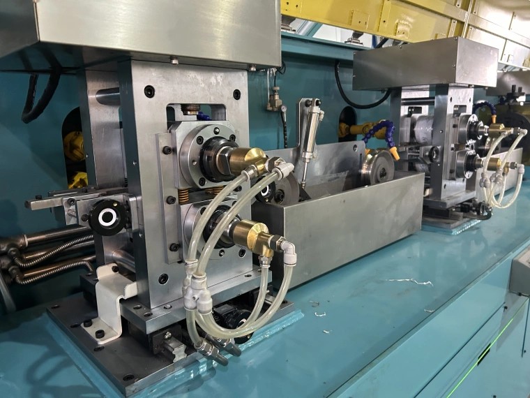 Two Roll Rolling Mill: Structure, Working Principle, and Applications ...